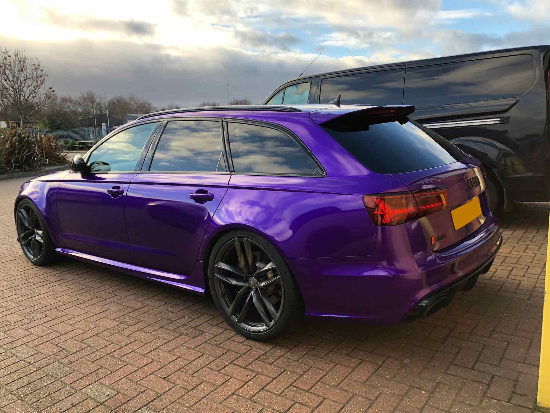 AUDI RS6 - Prestige Graphics
