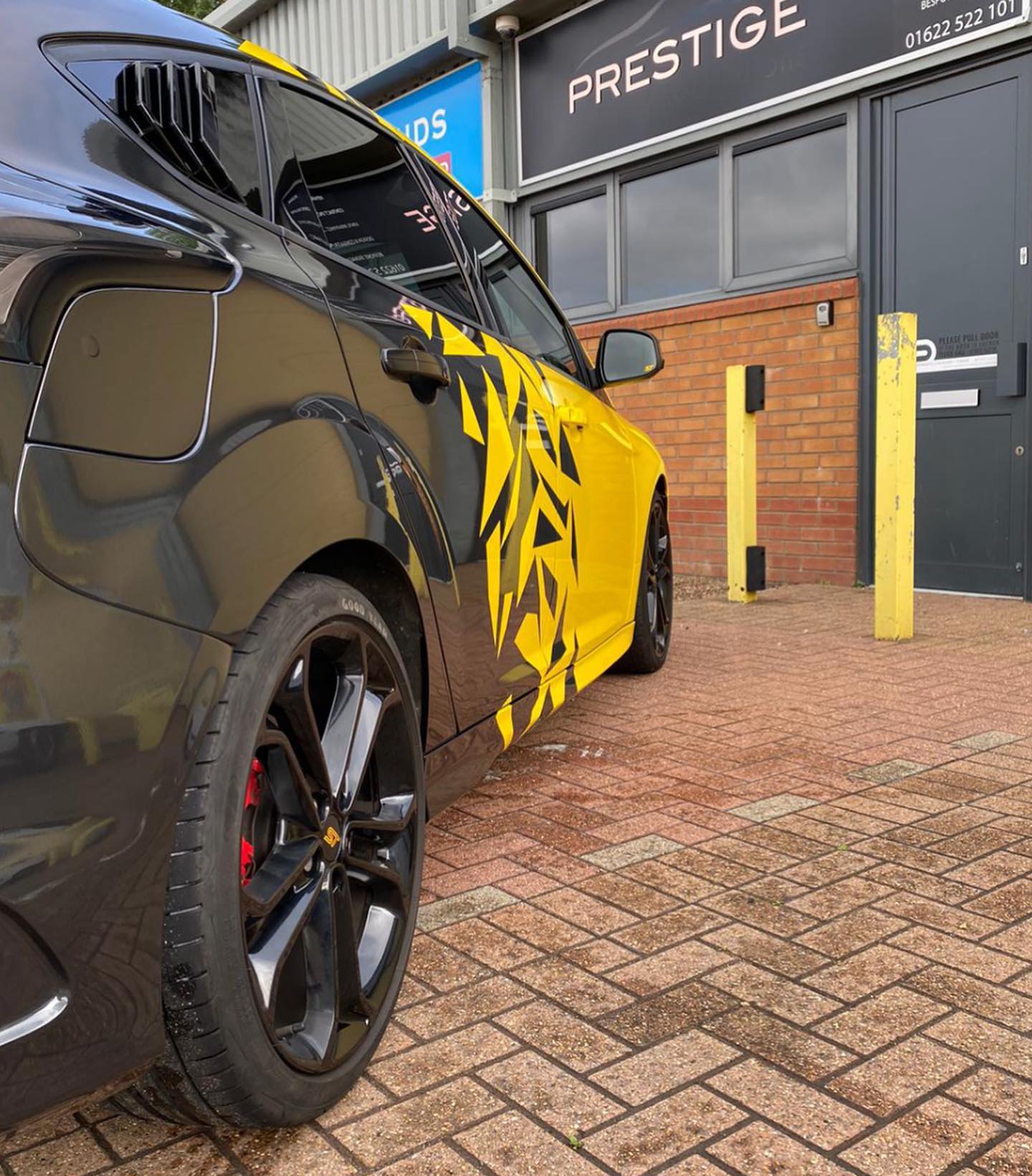 FORD FOCUS - Prestige Graphics