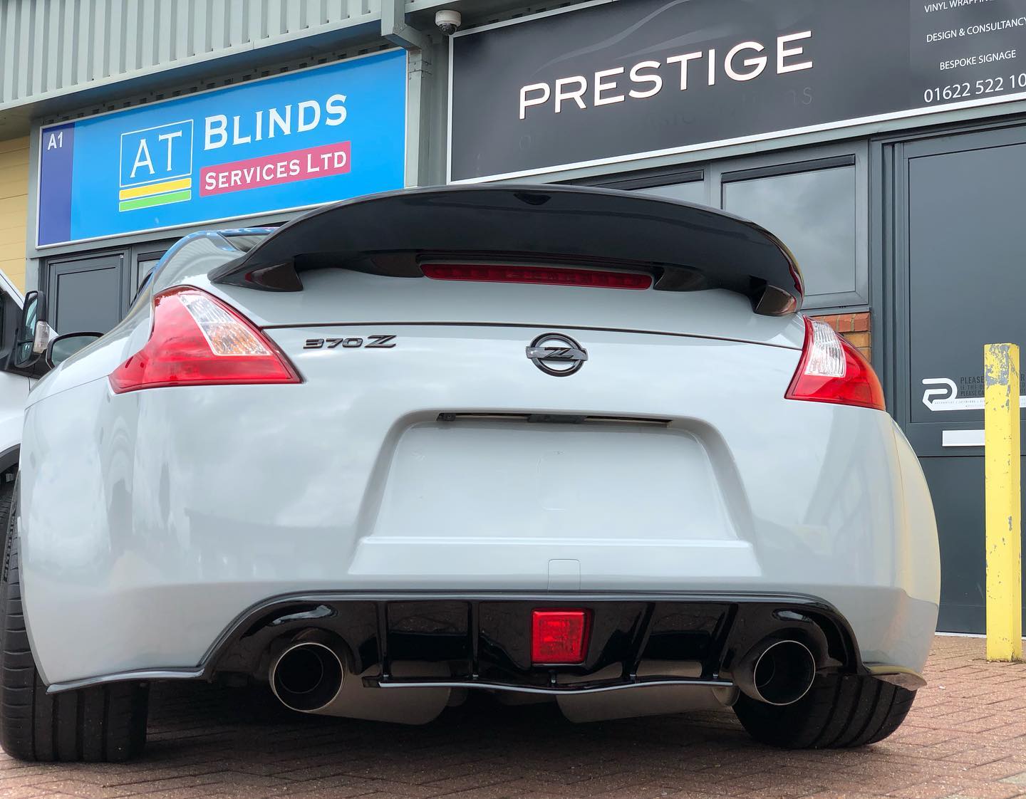 NISSAN 370Z - Prestige Graphics